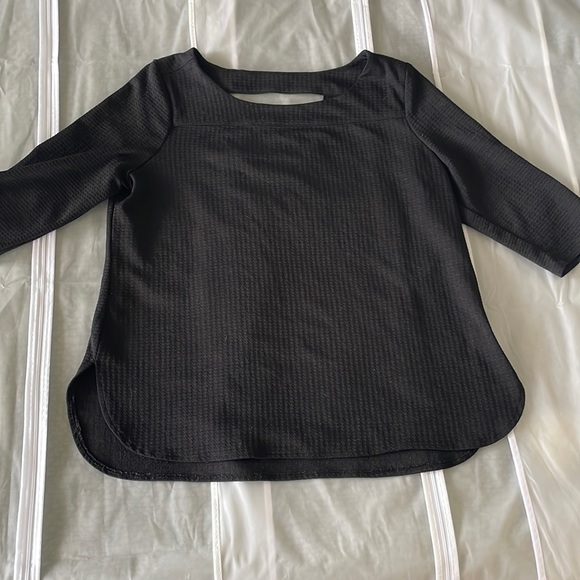 Jules & Leopold | Tops | Sleek Clean Textured Black Top | Poshmark